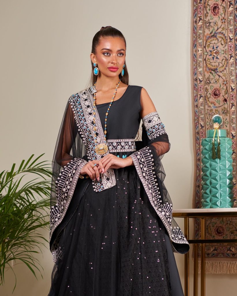 The Trendy Bisht – TROOF