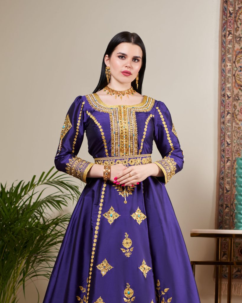 The Traditional Dress – TROOF